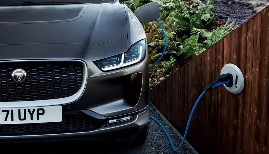 Segueix: Jaguar va augmentar la font d'alimentació del i-ritme electrocrusta 34156_3