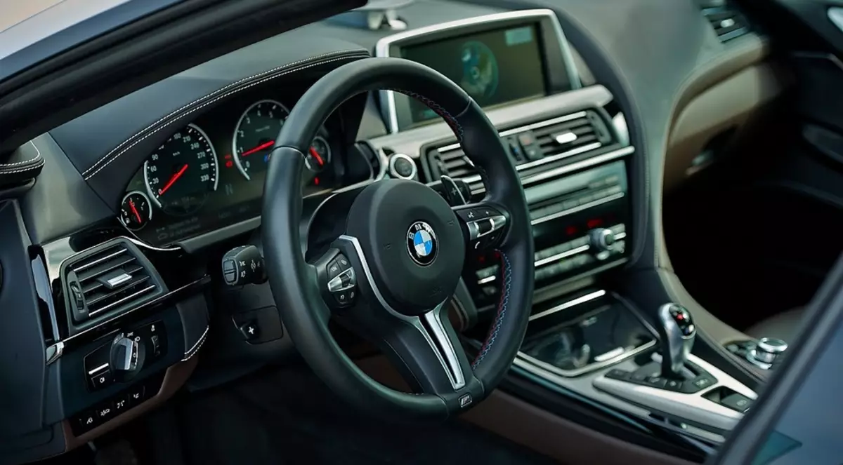 Testi drive BMW M6 GRANICOUPE: praam 