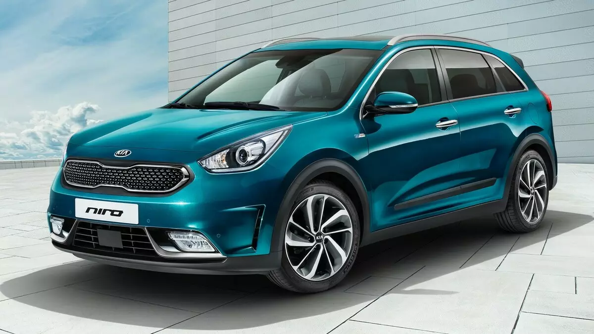 Wazungu kununua crossover mseto Kia Niro. 34215_6