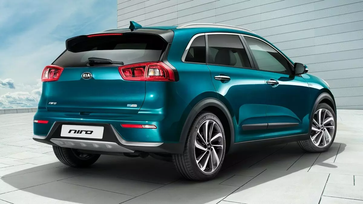 Cov neeg European yuav lub hybrid hla kev hla Kia Niro 34215_7