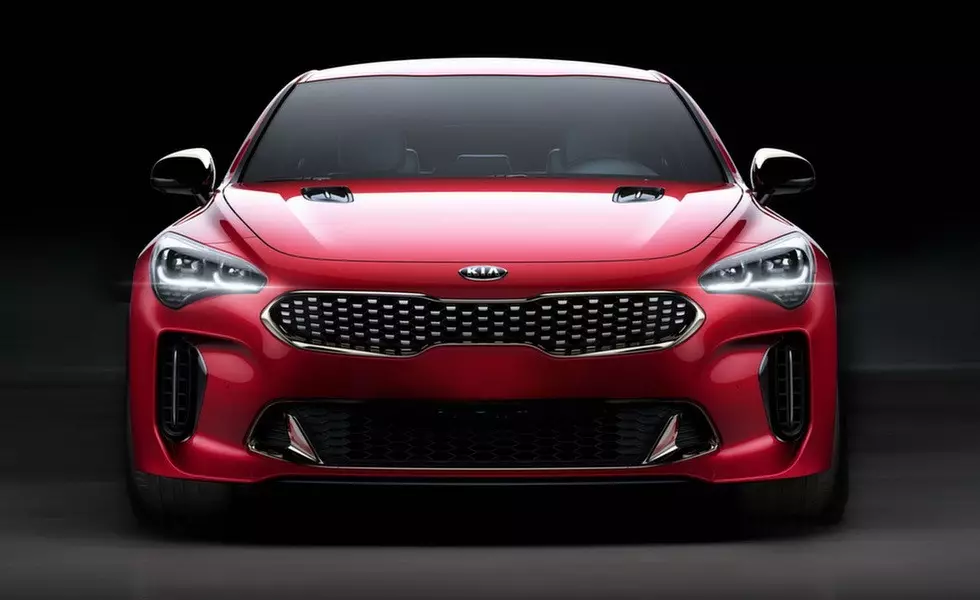 Kia Stinger kann 10.000 Dollar méi bëlleg sinn wéi Konkurrenten 34258_3