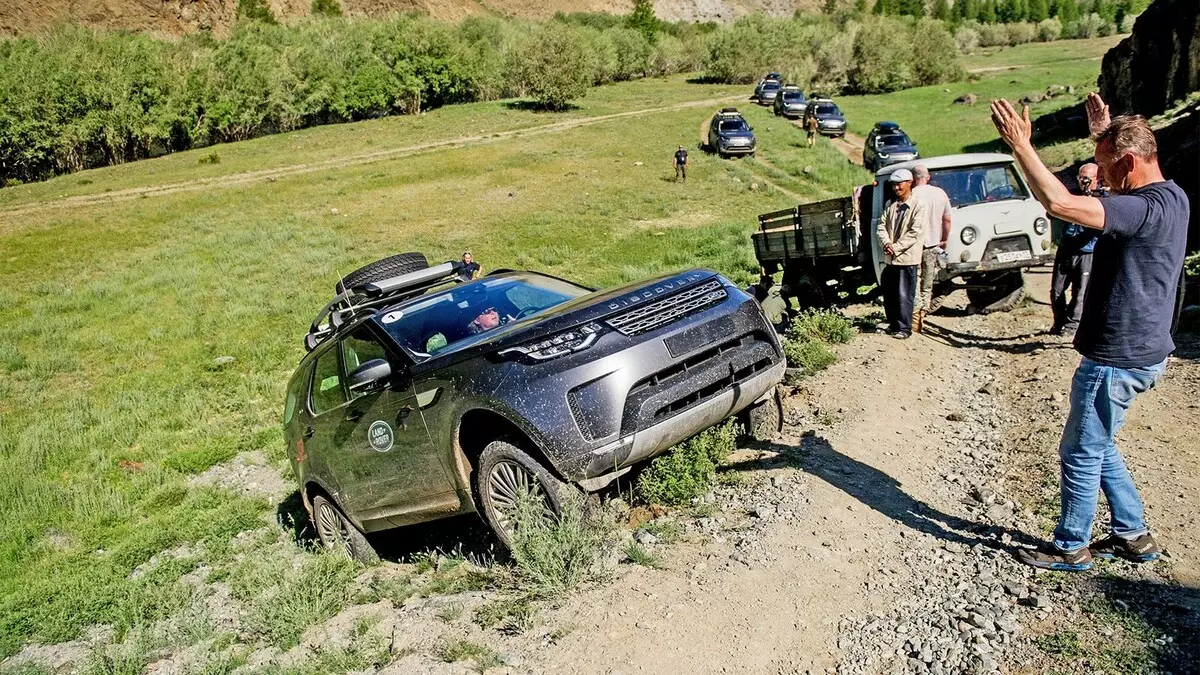 Pagëzimi i ujit: Testimi i ekspeditës Drive Land Rover Discovery 5 34333_12