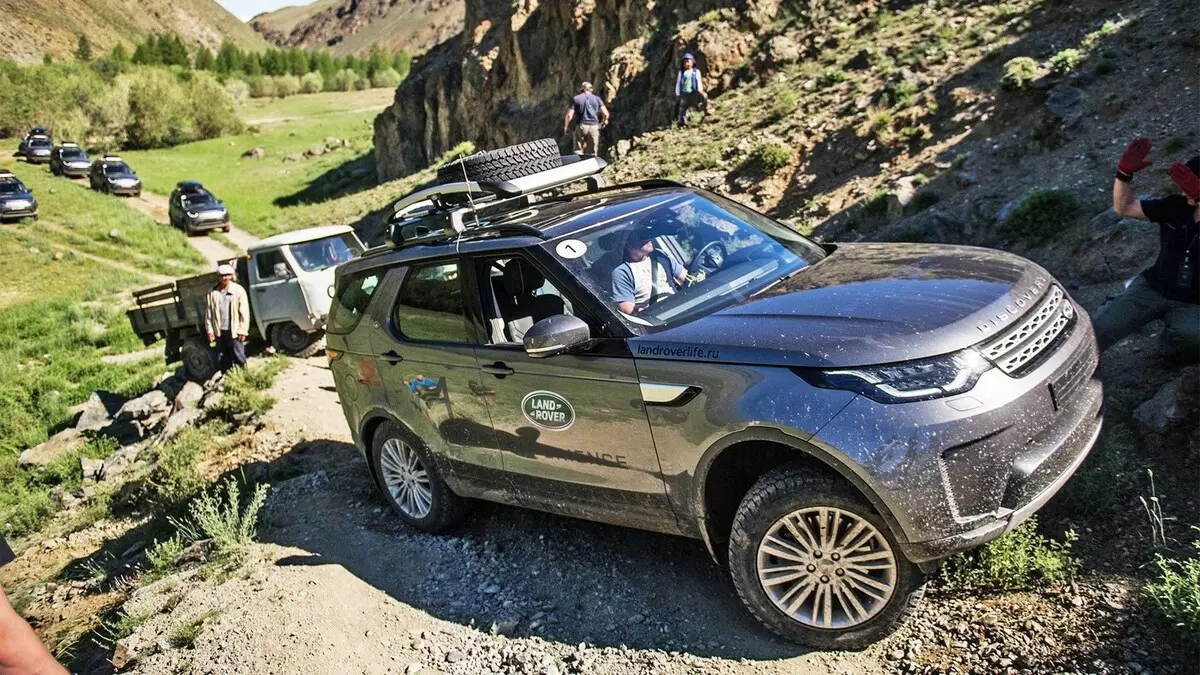 Су шомылдыру рәсімі: экспедициялық сынақ Land Rover Discovery 5 34333_13