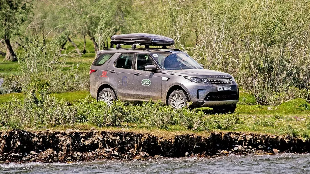 Su vəftiz: Ekspedisiya test sürücüsü Land Rover Kəşf 5 34333_20