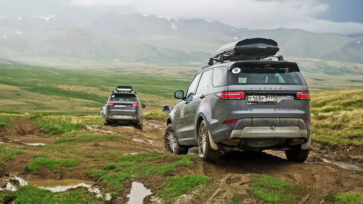 Su vəftiz: Ekspedisiya test sürücüsü Land Rover Kəşf 5 34333_6