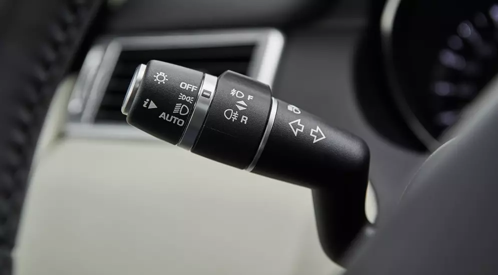 Test Drive Land Rover Discovery Sport: Zero kalorên bi tevahî ajokar 34339_31