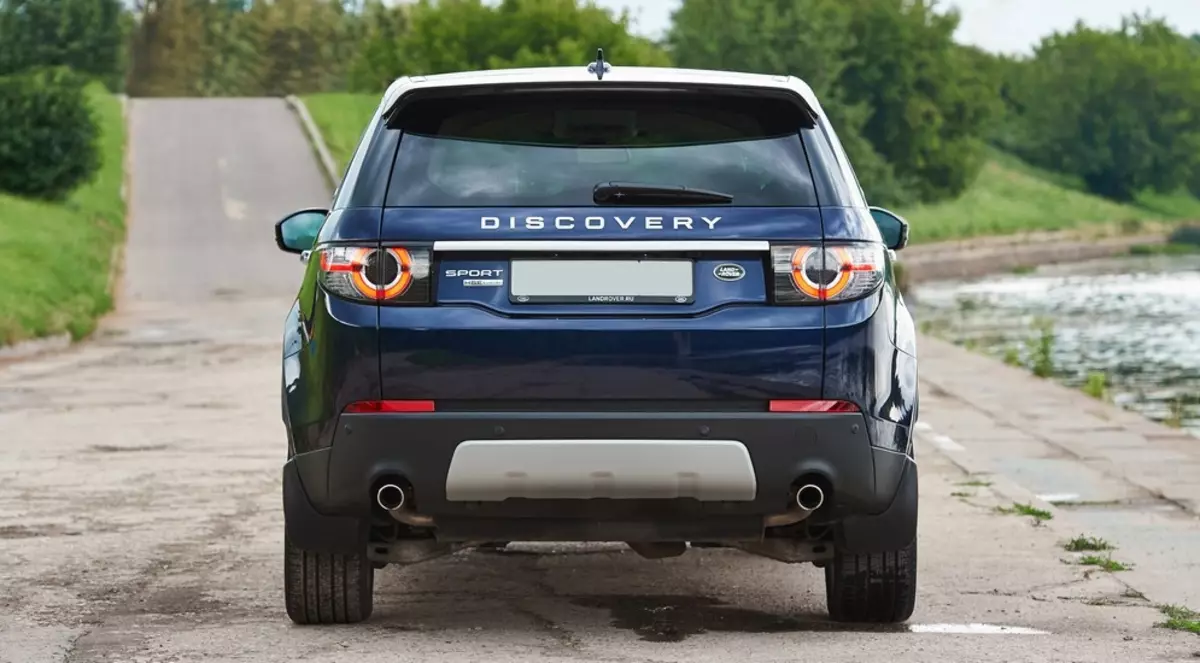 Test Drive Land Rover Rover Discovery Sports: Zero Calories ne Yakazara Drive 34339_41