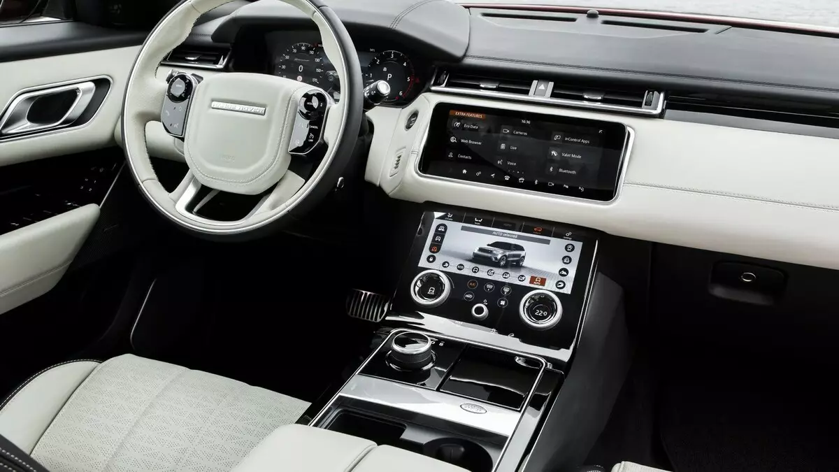 Range_Rover_velar_r-dynamic_d300_hse_black_pack_19.