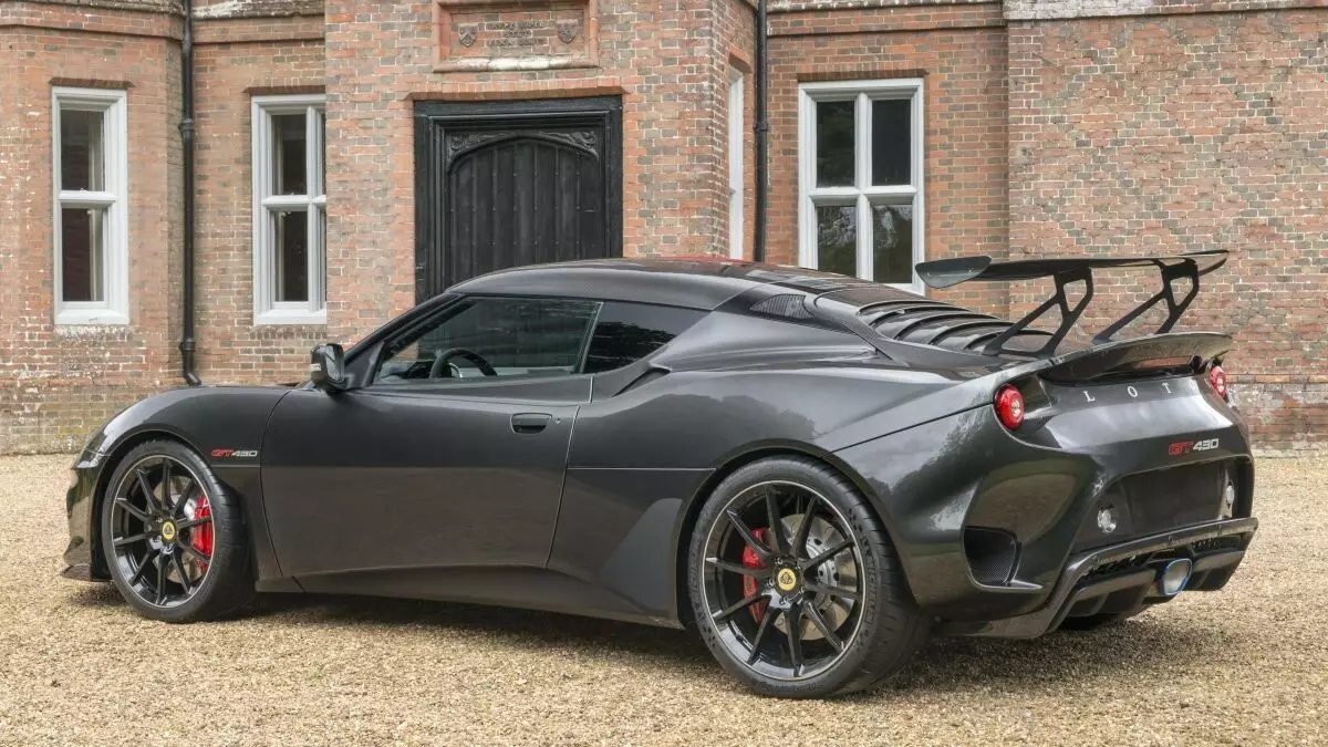 Lotus lançou o carro esportivo mais poderoso e mais fácil 34442_3