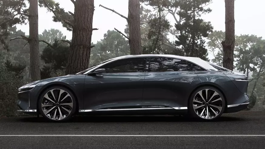 Ny elektrisk sedan: Lucid luft uten oppladning vil kunne kjøre mer enn 830 kilometer 34450_2