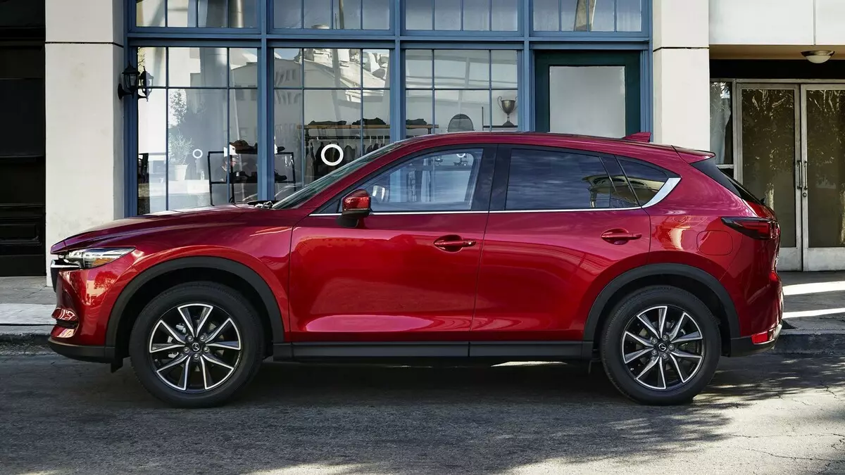 Wêreldverkope Mazda Fall, produksie groei 34518_7