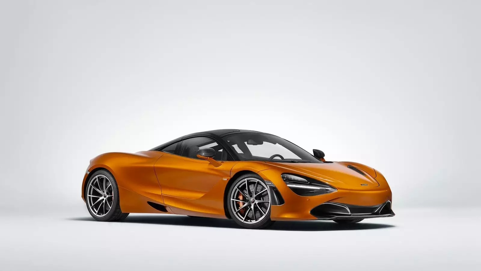 McLaren wyszedł na nowy supercar w Genewie 34570_10