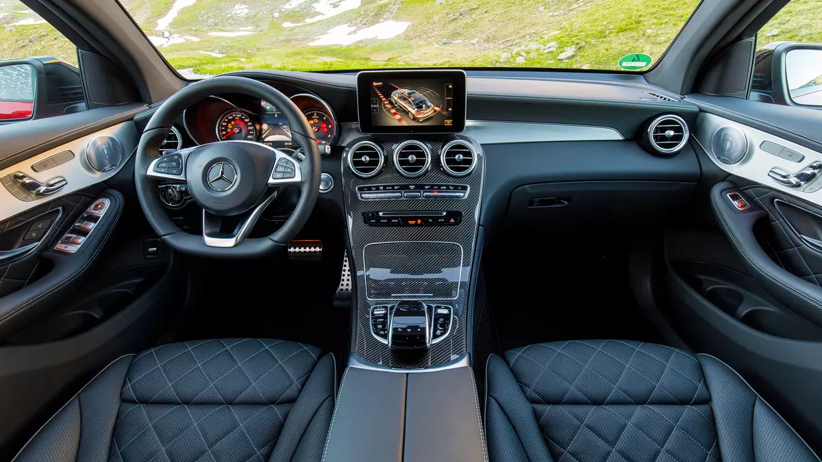 And in the PIR, and into the world: Test Drive Mercedes-Benz GLC Coupe 34683_24