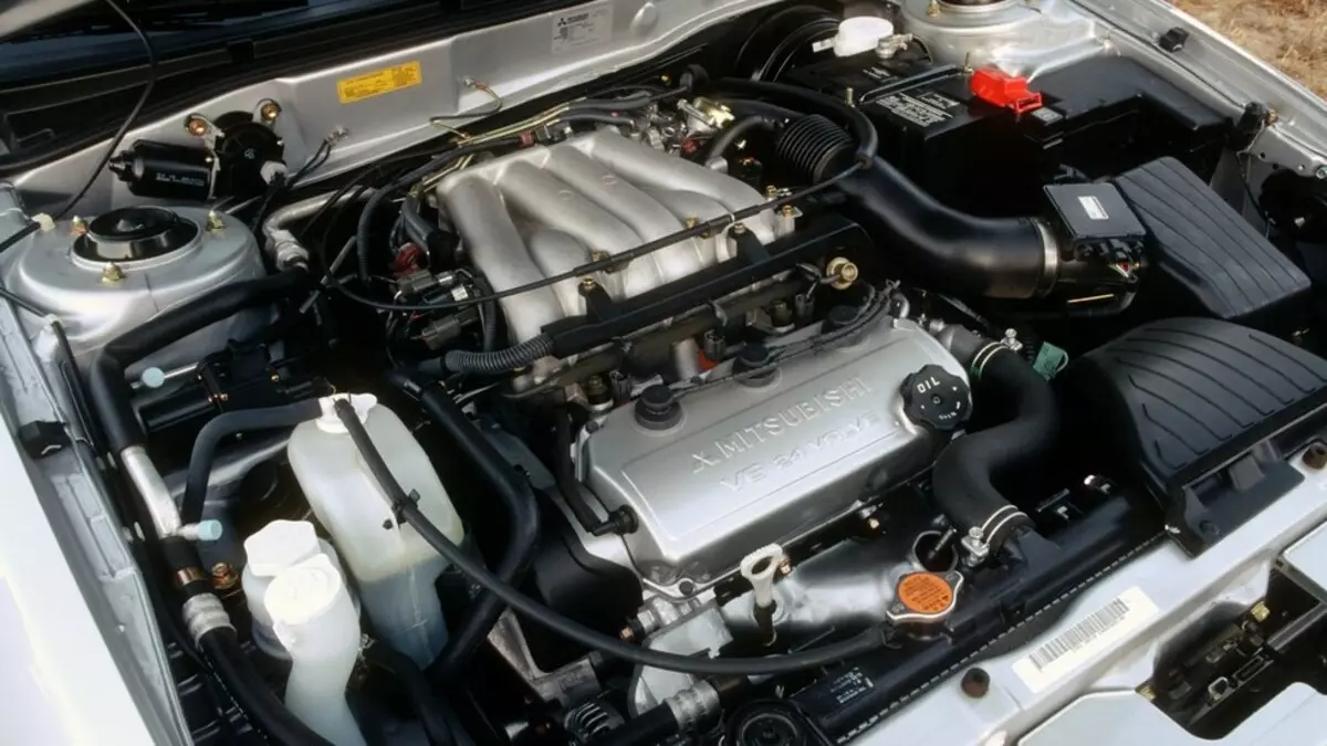 Mumufananidzo: Under the Hood Mitsubishi Galant v6 '1998-2001