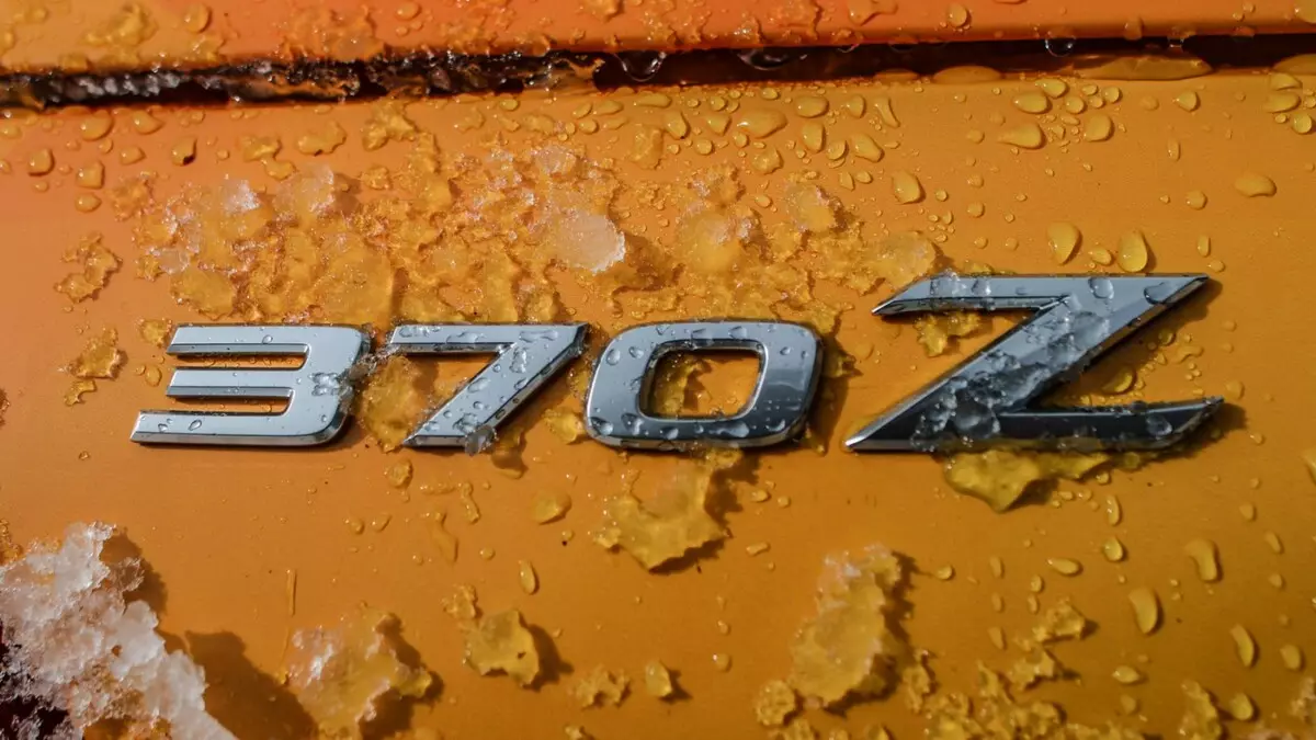 Nissan 370zki membawa sukan musim sejuk ke tahap yang baru 34970_6