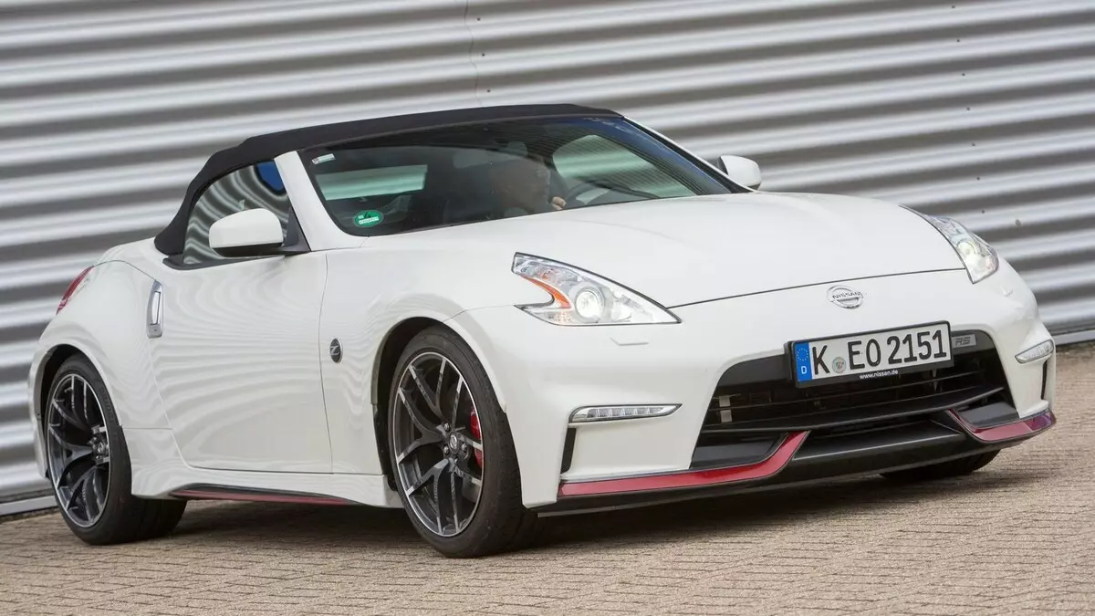 Nissan je pripremio poseban asortiman Rhodster 370z