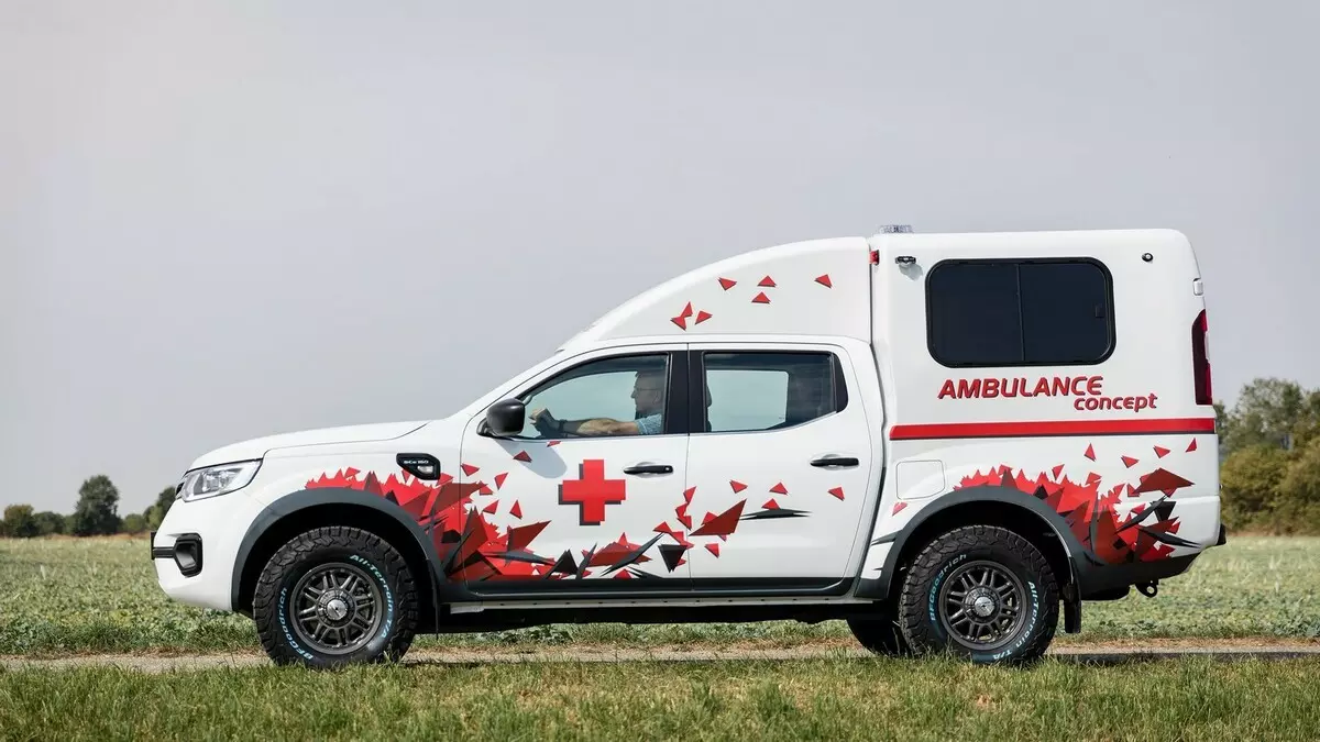 Ambulancia basada en Renault Alaska