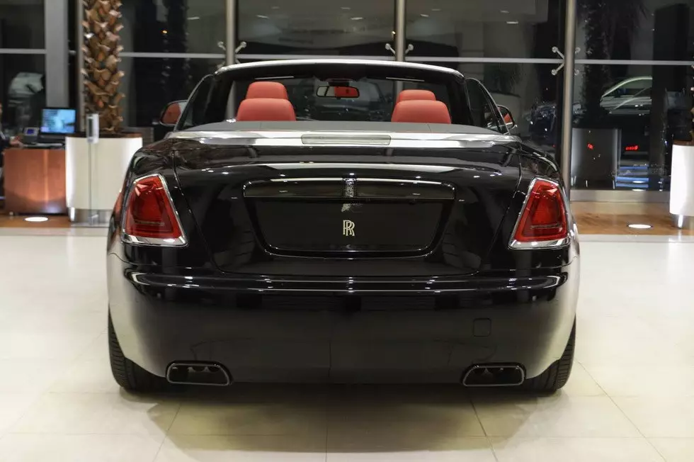 Rolls-Royce Dawn únic es va posar a la venda a Abu Dhabi 35061_3