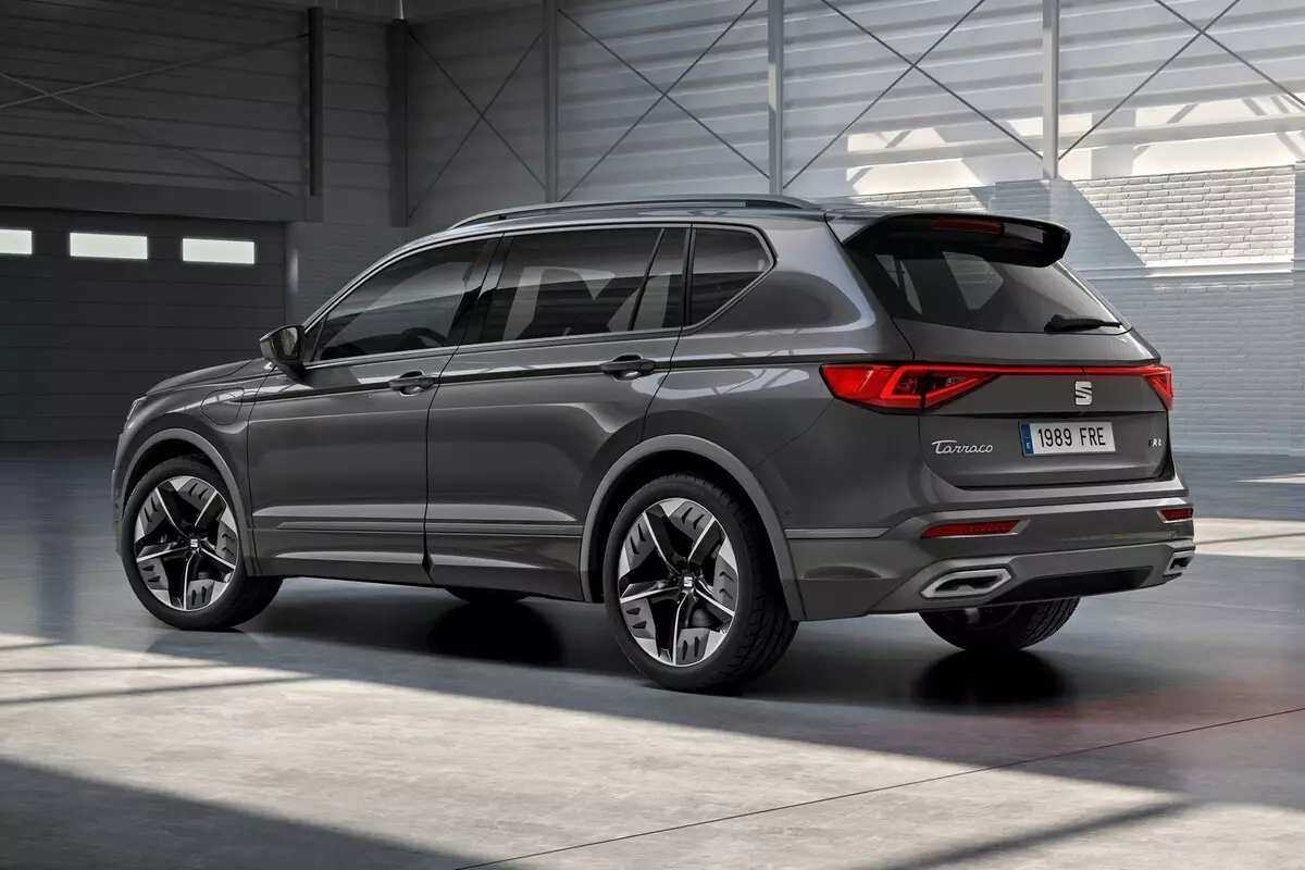 Seat Tarraco PHEV - першы plug-in гібрыд іспанскай маркі, але другі пасля Купрытэ 35091_9