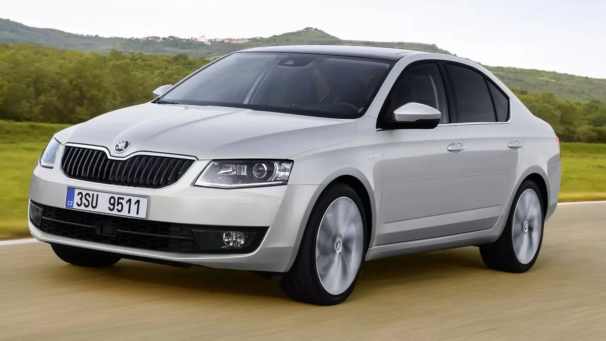 SKODA گراهڪن کي نئين ڪارڪنن تي رعايتن جي دعوت ڏئي ٿو 35112_1