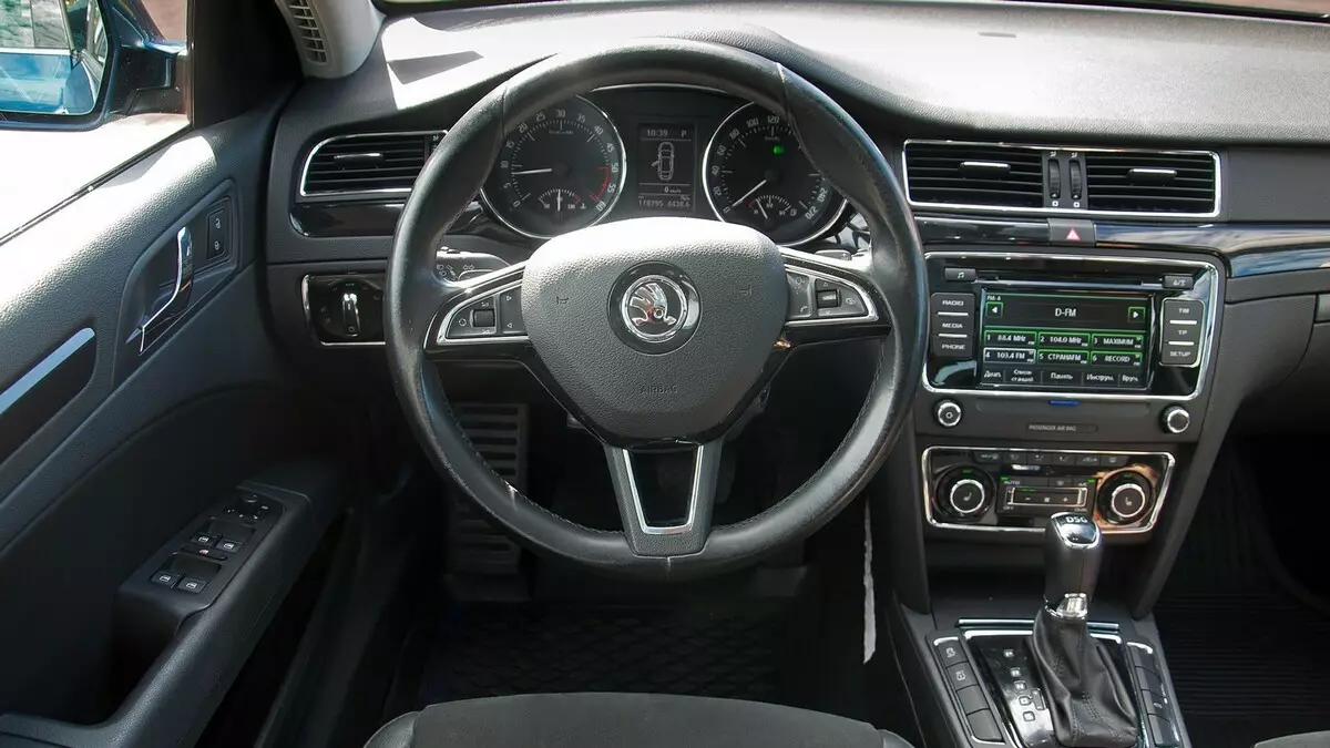 Doskonały: SKODA Superb Dysk Ewolucyjny Test 35117_43