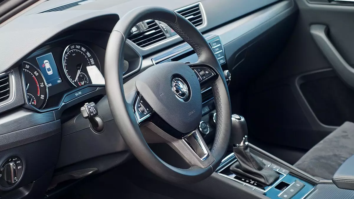 Uitstekend: Skoda Superb Evolutionaire Test Drive 35117_53