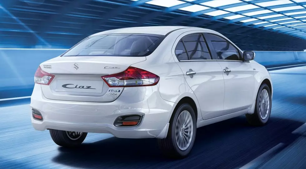 Sedan Suzuki Ciaz បានបាត់បង់ជំនាន់ 