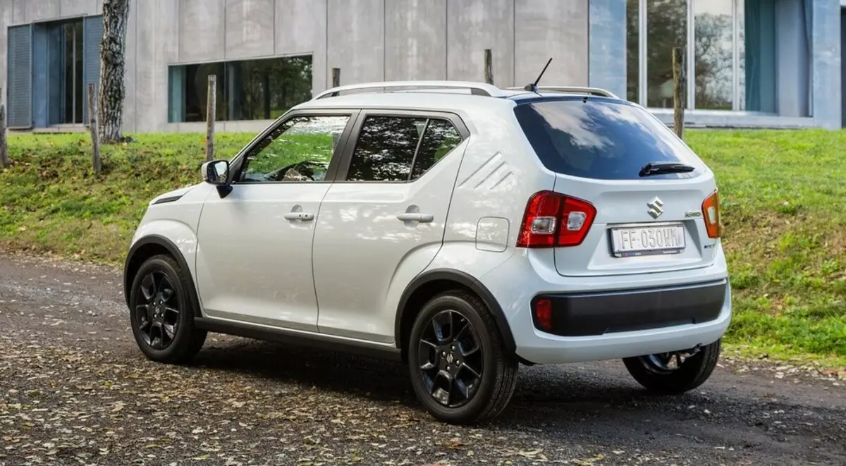 Is féidir le beagán crossover Suzuki Ignis a bheith sa Rúis i bhfoirm oiriúnaithe 35180_2