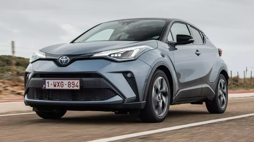 Toyota vapauttaa C-HR Crossoverin urheiluversio GR Yaris: n moottorilla 35278_1