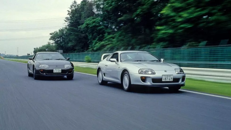 ໃນຮູບ: Toyota Supra (A80) 'ປີ 1993-2002