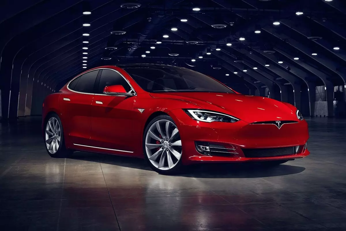 Tesla Model S.