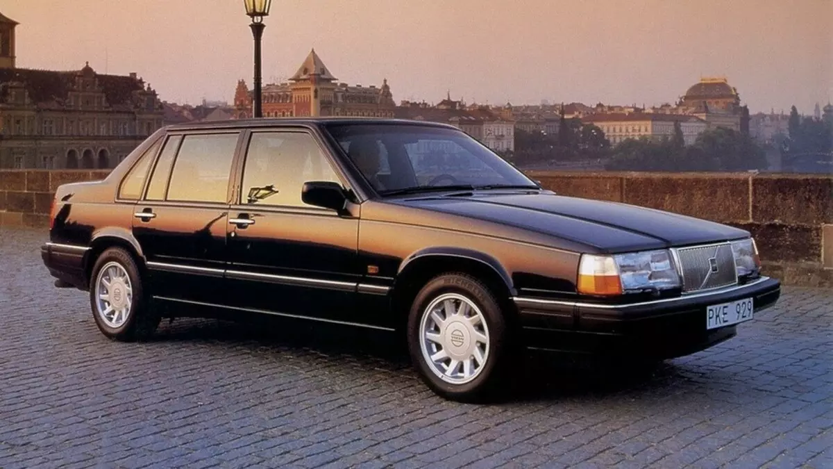 În fotografie: Volvo 960 '1990-1994