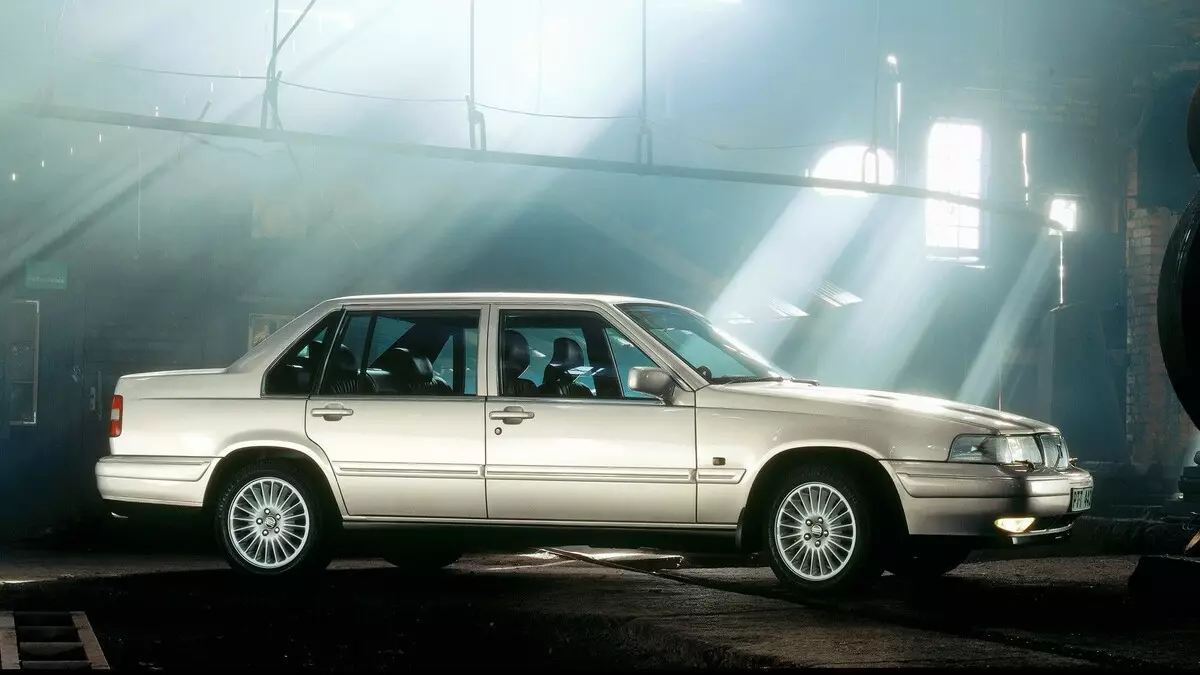 În fotografie: Volvo 960 '1994-96