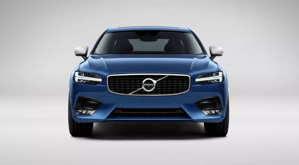 Rusiyada, Volvo S90 R-Dizaynında sifariş almağa başladıq. Məlum qiymətlər 35449_6