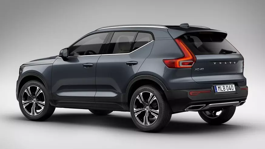 IVolvo XC40 iguqukele kwimoto yombane: Umnqamlezo wawukhusela ngenxa yolwakhiwo lomzimba osindisiweyo 35480_11