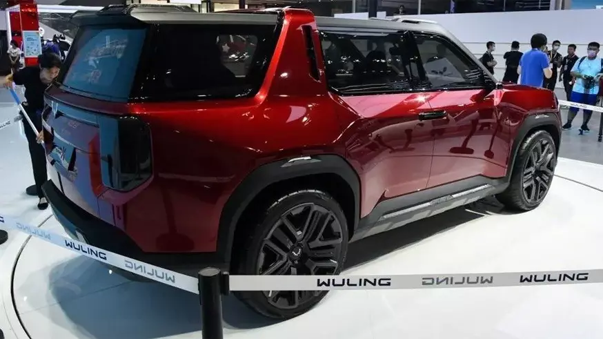 Crossover chinezesc nou: Wuling dezvăluit Hongguang X 35543_5