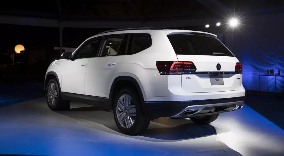 Започна серийно производство на седем-Weemed Volkswagen Atlas 35645_3