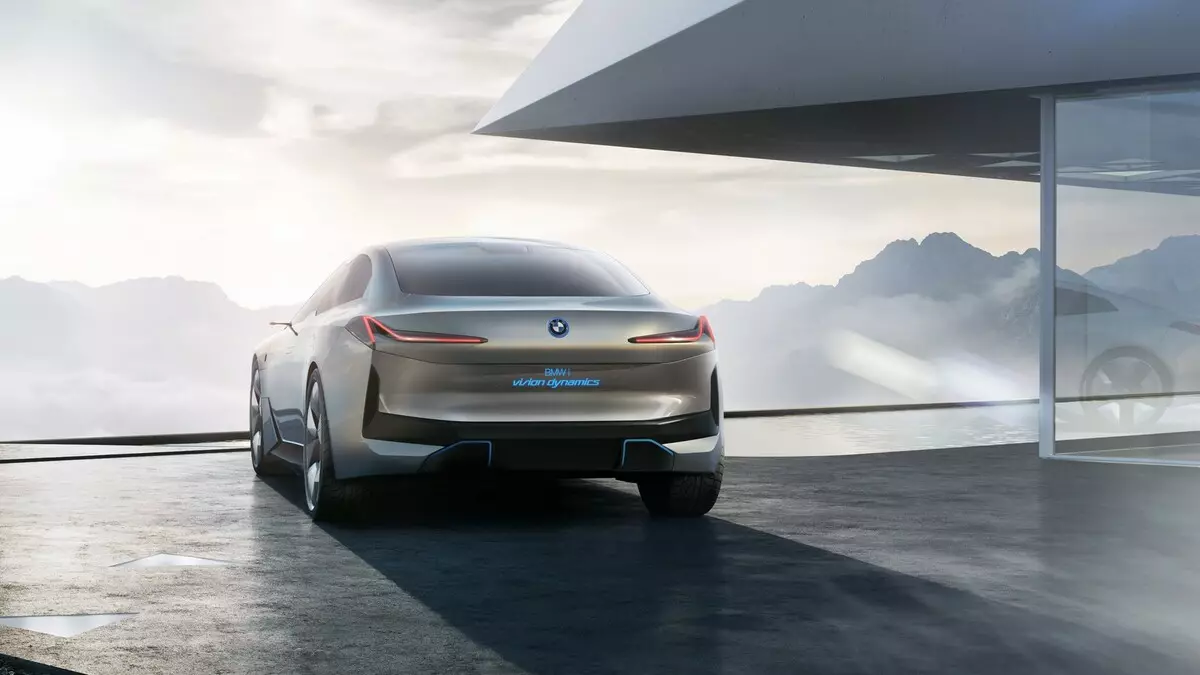 BMW a apporté une berline électrique à Francfort 35670_14