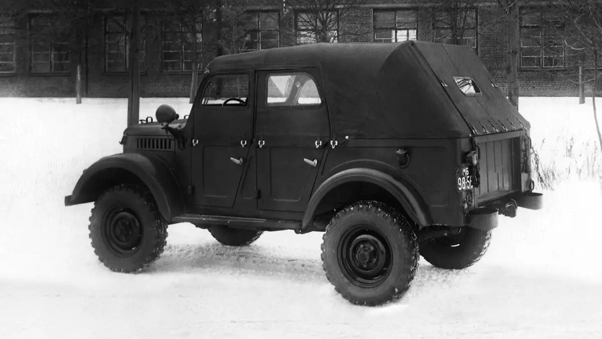 GAZ_69A_111.