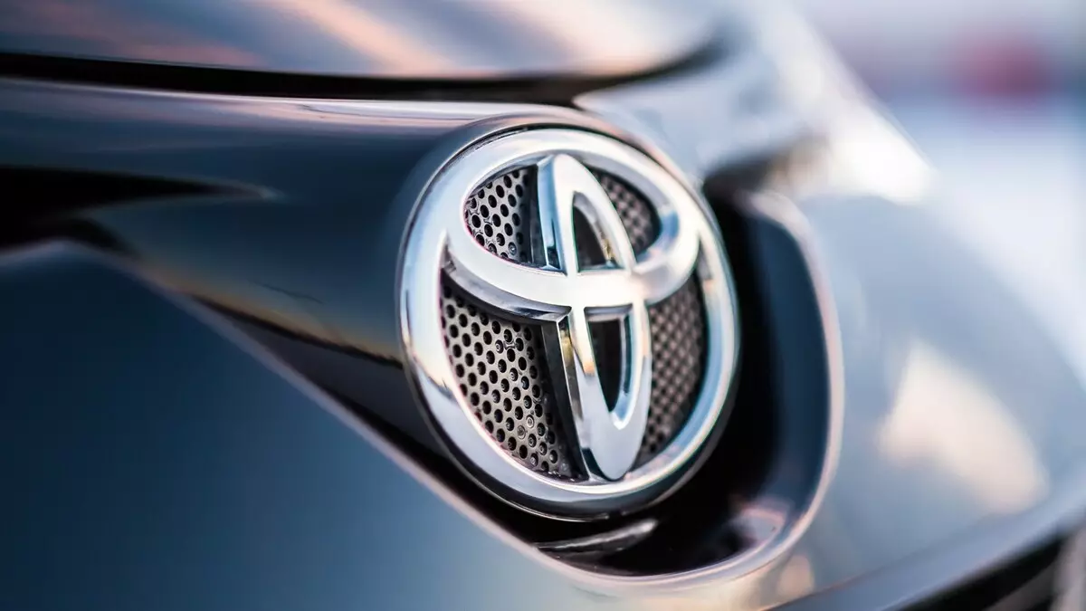 Di wêneyê de: Logo Toyota