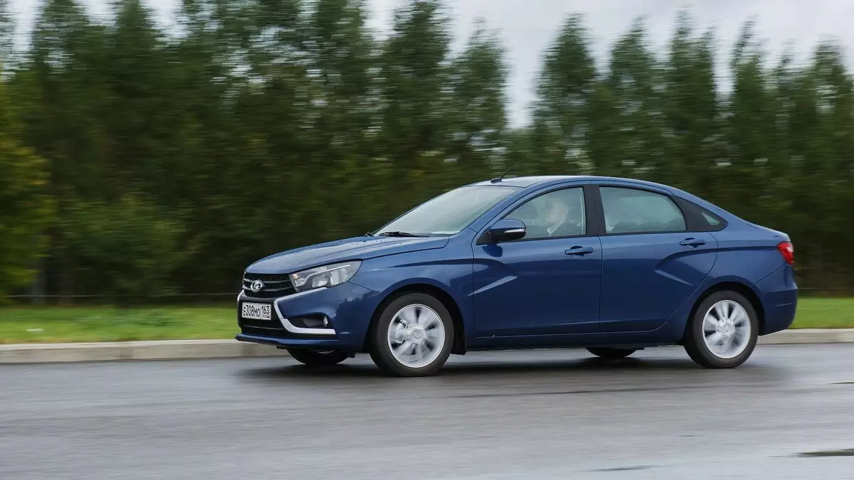 I-EV - ukuziphendukela kwemvelo? Test drive Electric Lada vesta eV 35856_1