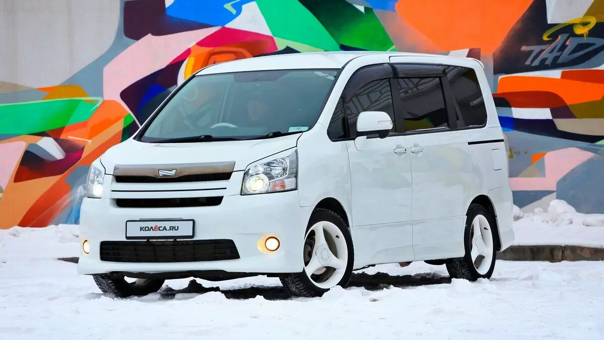 A mikrobák életéből: a Toyota Noah S birtoklásának tapasztalata 35875_3