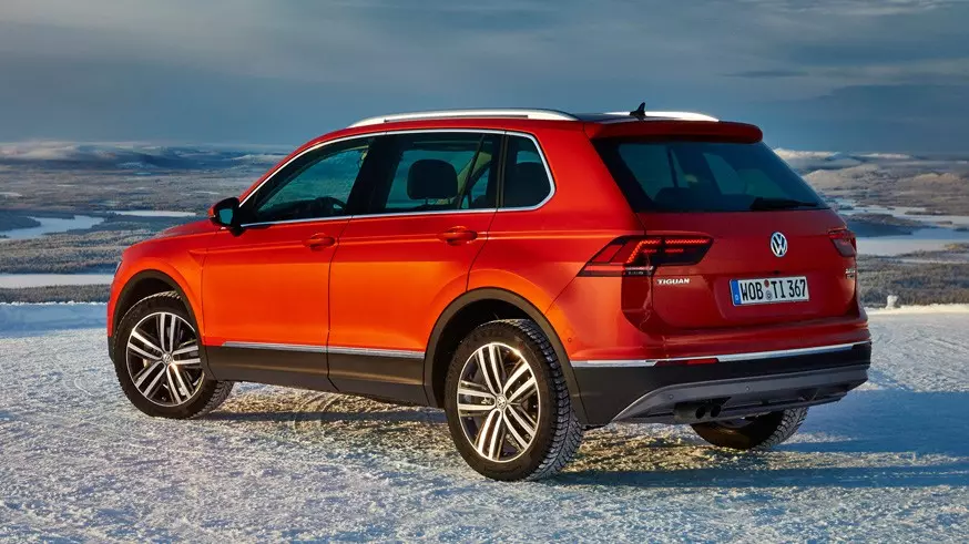 Volkswagen ĝisdatigos Tiguan, sed la 