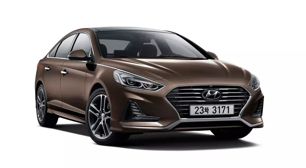 Premieres is gaire Hyundai sa Rúis: I30 agus sonáid nua in ionad I40 35993_4