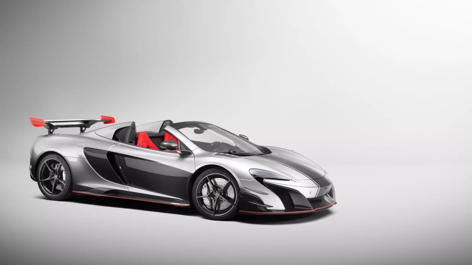 McLaren tuning division built two supercars 36037_10