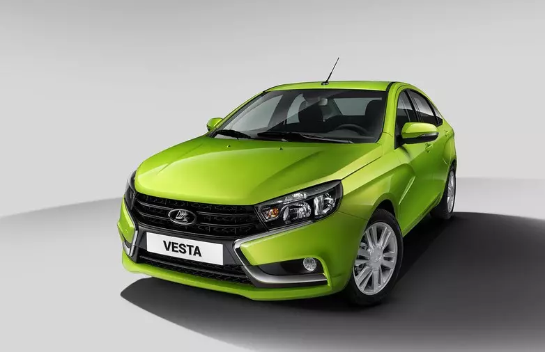 Lada_vesta_Lime_Exterior_002_01.jpg