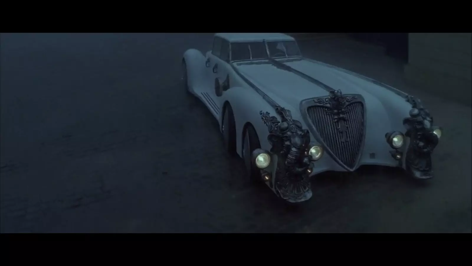 Wiktoriański przyszłość: Hex Rolls-Royce z filmu 