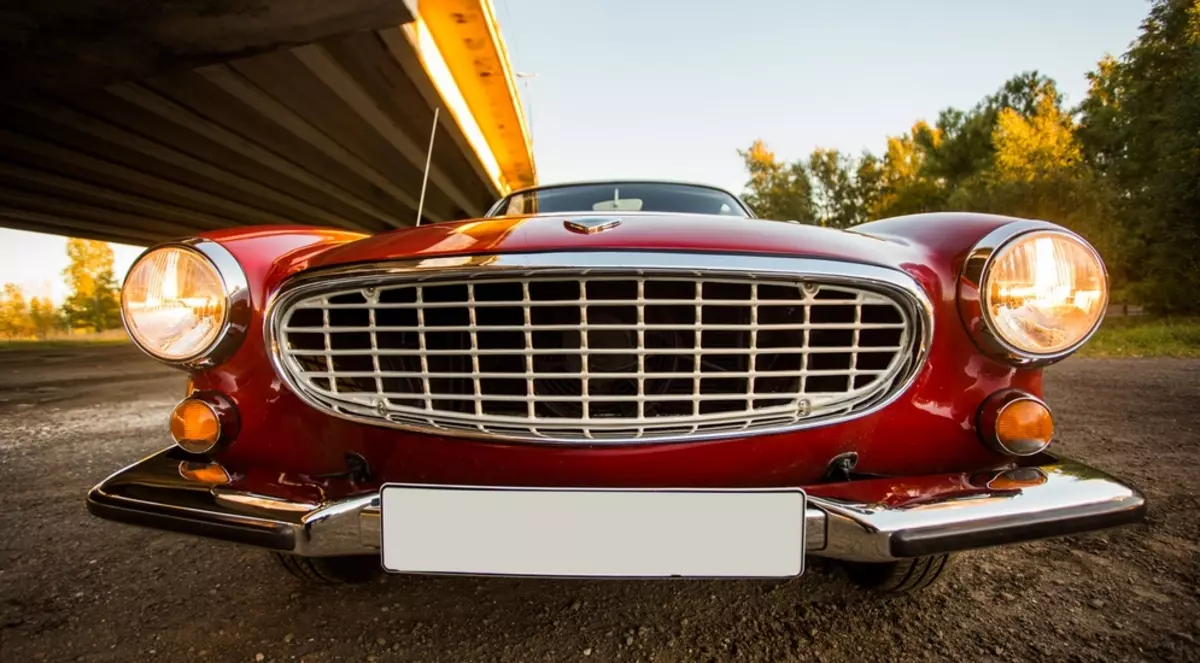 A žádné kufry: VOLVO P1800S Vlastnické zkušenosti 36604_1