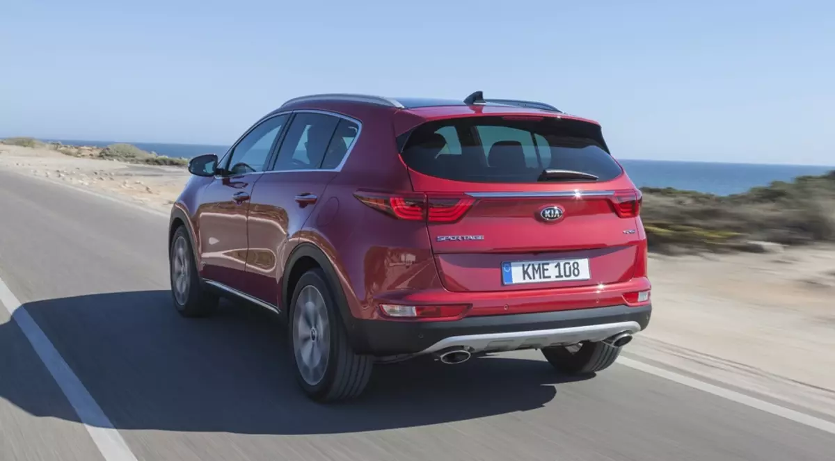 Kia ha mostrado nuevo Sportage y Optima. En Rusia - El próximo año 36608_2