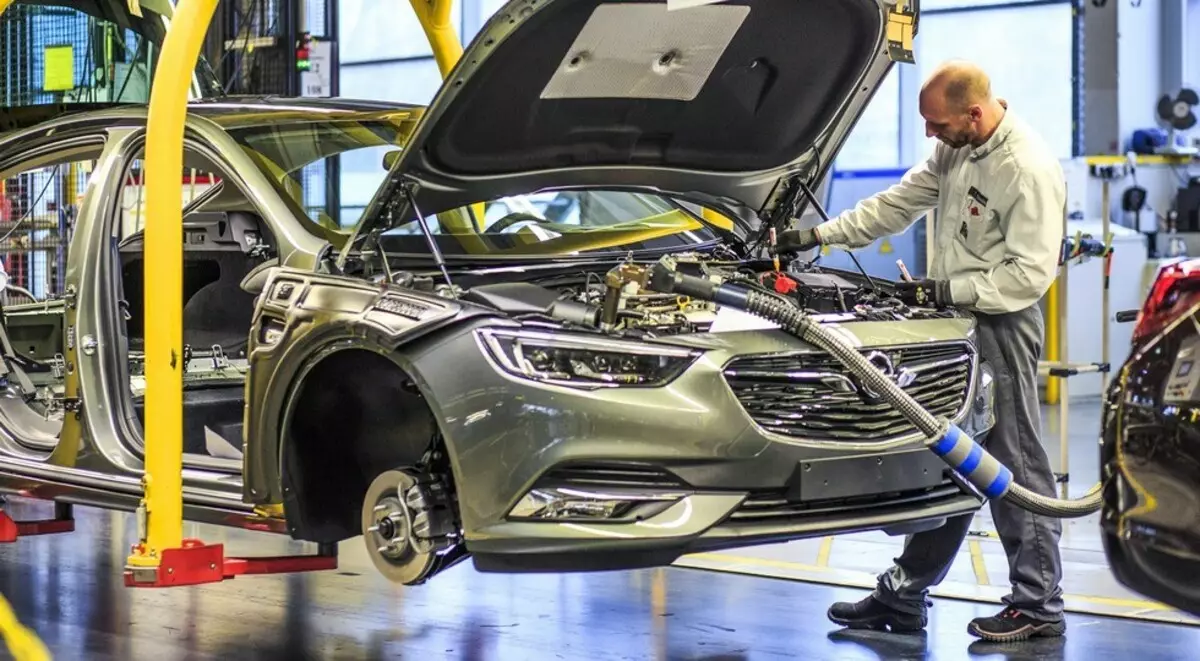 La seria produktado de la nova generacio Opel Insignia komencis 36652_2